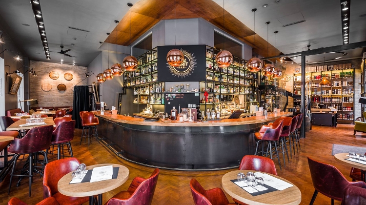 5 Top 'Posh Pubs' In Budapest - XpatLoop.com