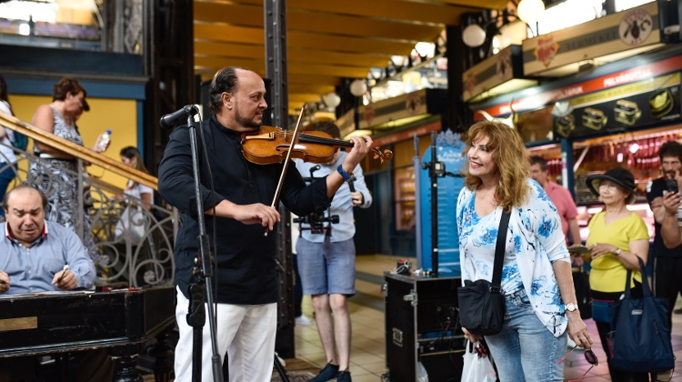 Free Outdoor Mini Concert Series Back to Budapest this Summer ...