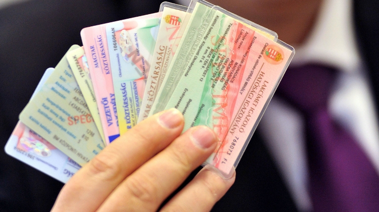 Expiring Documents Might Burden Hungarian Gov’t Offices - XpatLoop.com