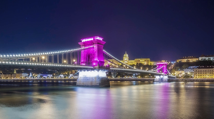 Budapest Landmarks to Be Lit Up Pink in Campaign Against Breast Cancer ...