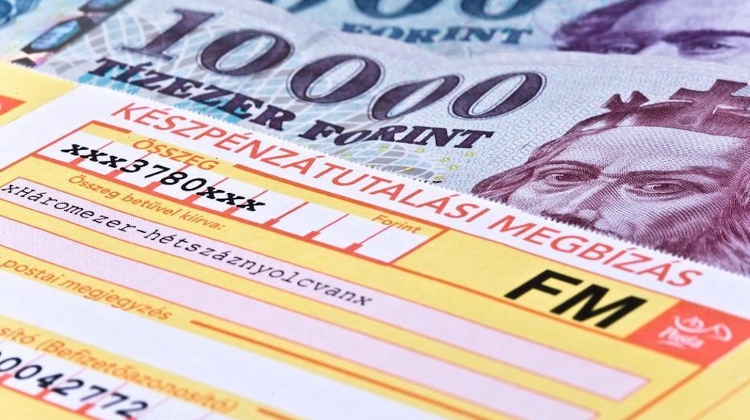 Majority of Hungarians See No Rise in Utility Bills - XpatLoop.com