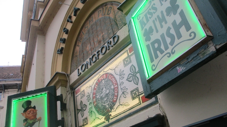 Top 10 Expat Pubs & Bars in Budapest - XpatLoop.com