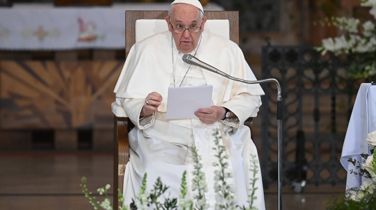 Photos: Summary of Pope's Visit to Hungary - Part 2 - XpatLoop.com