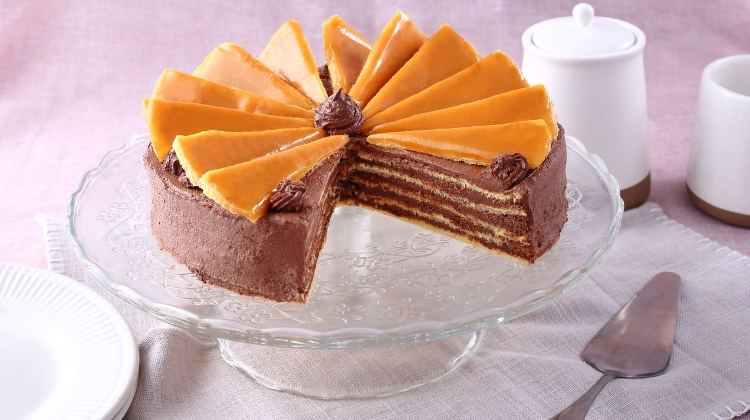 Top 7 Classic Hungarian Cakes & Where Best to Taste Them in Budapest ...