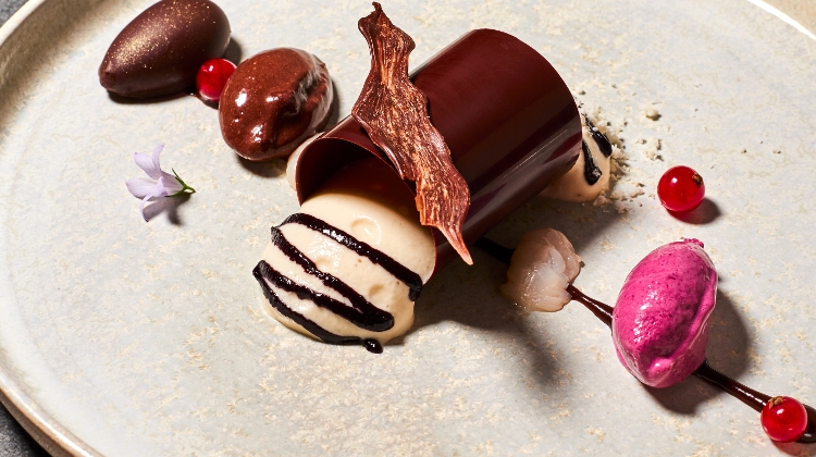 New Menu at Costes Downtown Restaurant in Budapest - XpatLoop.com