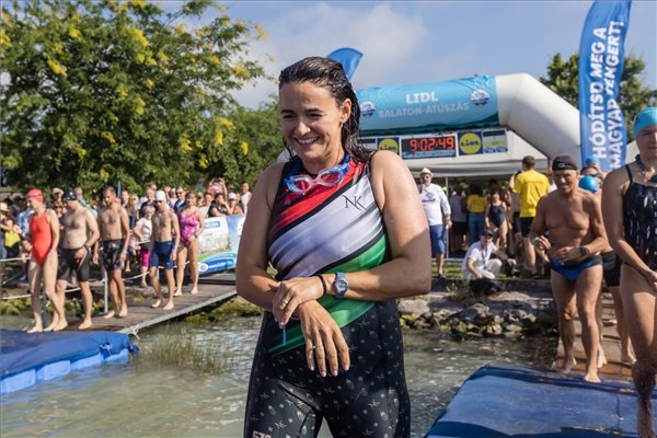 Photos: Katalin Novák, President of Hungary, Swam Across Balaton in ...