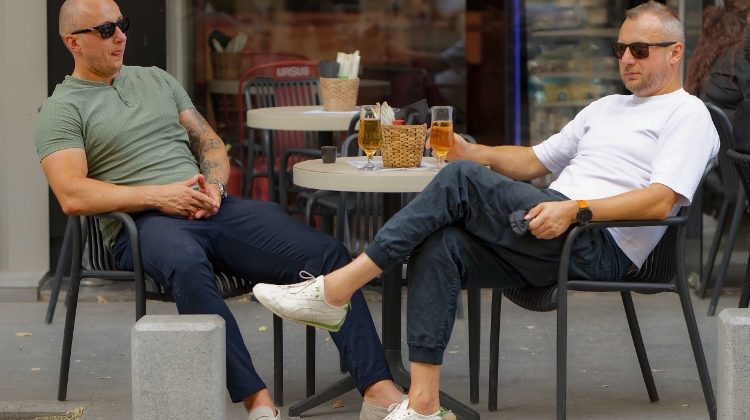 Drinking Regulations: Surprisingly Strict Rules on Alcohol in Budapest ...