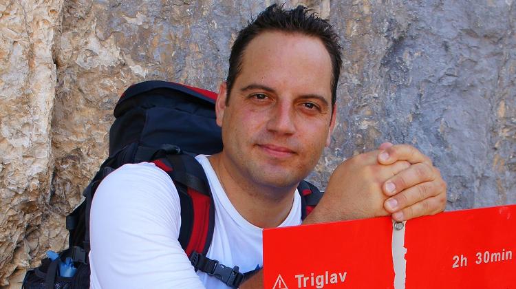 Xpat Interview: Alex Hope, Regional Sales Head For Sony Consumer ...