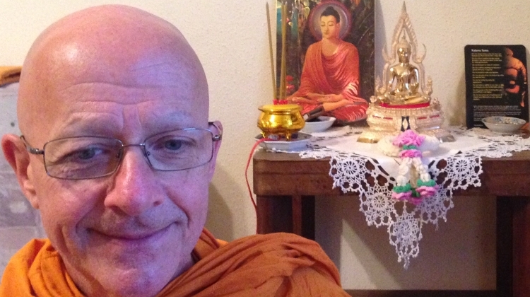 Luangta Vilāsa, Buddhist Monk in Budapest - XpatLoop.com