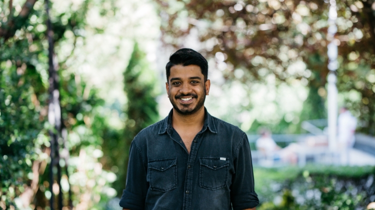 Sid Moorthy, Marketer, Comedian - XpatLoop.com