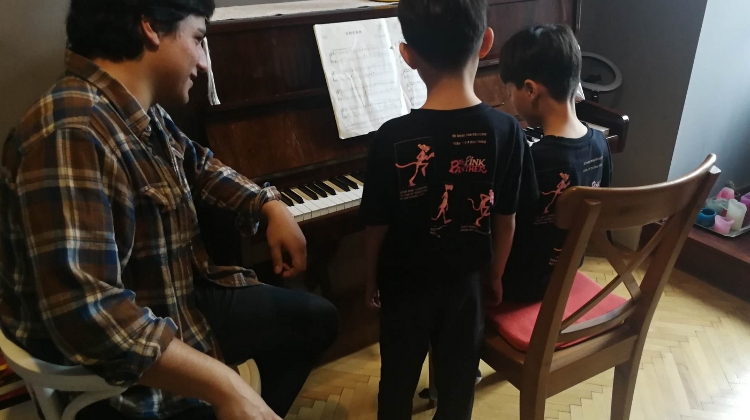 Inspiring Expats: The Willpower's Key Played By A Mexican Pianist ...