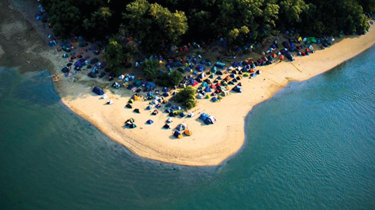 Sziget Founder Opens Budapest Beach - XpatLoop.com