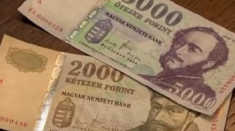Some Old HUF 2,000 & HUF 5,000 Banknotes Still In Tills, Wallets ...